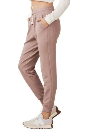 LOSANO Monterey Fleece Jogger - Pebble