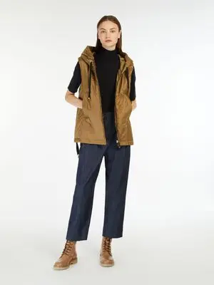 Max Mara Padded Water-repellent Gilet - Caramel