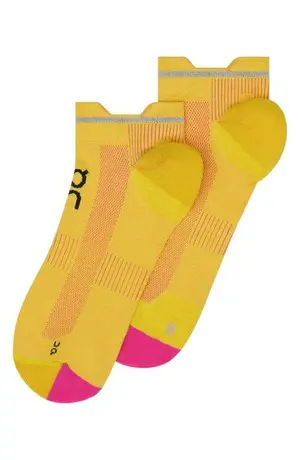 On Elite Run No-show Socks - Limelight/pink