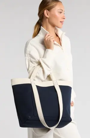 Zella Travel Canvas Tote - Navy Sapphire