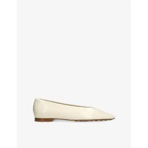 Bottega Veneta Sofia Flat Leather Ballerina Pumps - Bone