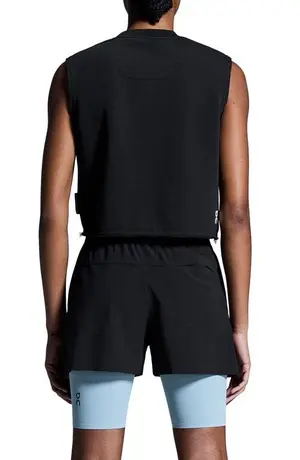On Club Logo Crop Muscle Tank