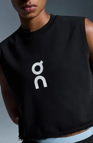 On Club Logo Crop Muscle Tank