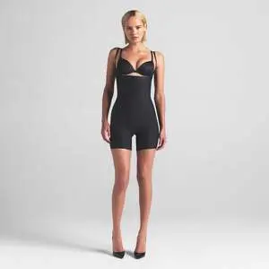 SKIMS Body Core Sculpt Open Bust Mid Thigh Bodysuit - Onyx