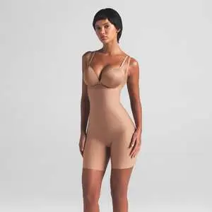 SKIMS Body Core Sculpt Open Bust Mid Thigh Bodysuit - Sienna