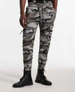 ECKO UNLTD. Several Steps Cargo Jogger - Street Camo