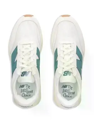 NEW BALANCE 370 Sneakers - Neutrals