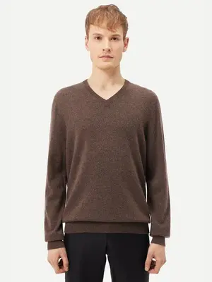 Gobi Cashmere Essential V-neck Cashmere Sweater - Cocoa