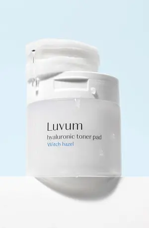 LUVUM Witch Hazel Hyaluronic Toner Pad