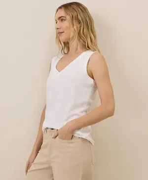 PACT Organic Cotton Softspun V-neck Tank - White