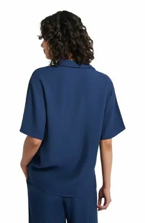 Onia Crinkle Oversized Short Sleeve Shirt - Deep Navy
