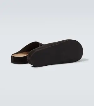 COMMON PROJECTS Suede Clogs