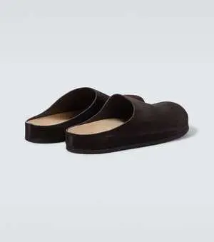 COMMON PROJECTS Suede Clogs