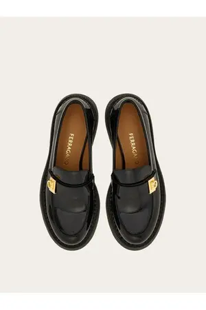 FERRAGAMO Hug Buckle Chunky Loafer - Black