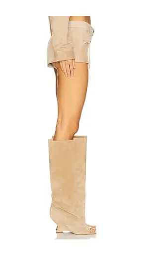 LAMARQUE Winona Suede Short - Sand