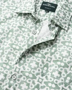 Rodd & Gunn Palliser Bay Regular Fit Short Sleeve Linen Shirt - Sage