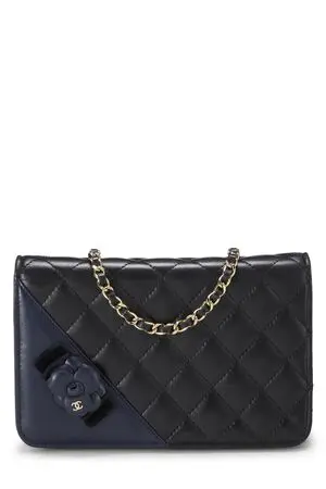 Chanel Lambskin Camellia Wallet On Chain - Black