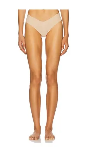 Commando Invisible Rib Thong In Nude - Beige