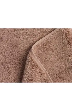 PARACHUTE Plush Organic Cotton Bath Mat - Adobe