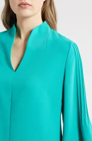 Ming Wang Raised Seam Bell Sleeve Top