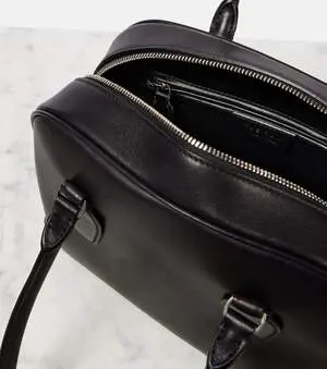 THE ROW India 10.00 Leather Tote Bag - Black