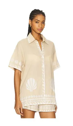 Show Me Your Mumu Parker Button Down - Latte Capri Shells