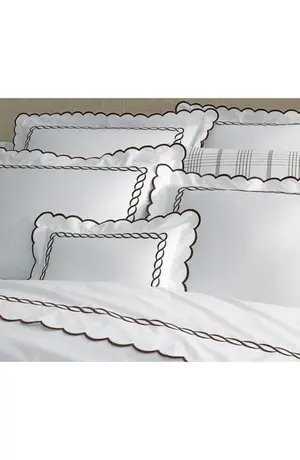 MATOUK Classic Chain Scallop Sham - Red