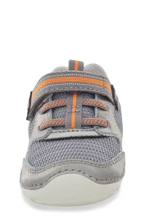 STRIDE RITE Turbo Sneaker