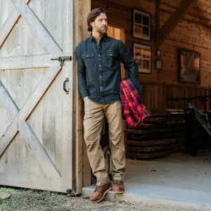 MOUNTAIN KHAKIS Austin Denim Relaxed-fit Shirt - Black