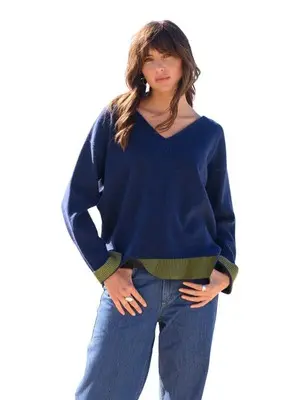 CELTIC & CO. Ponte V-neck Sweater