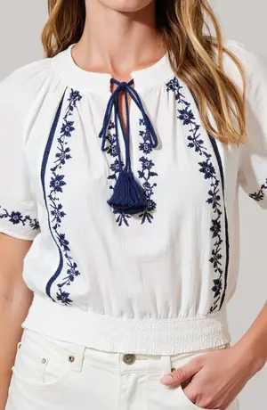 MODENAIRE Embroidered Peasant Blouse