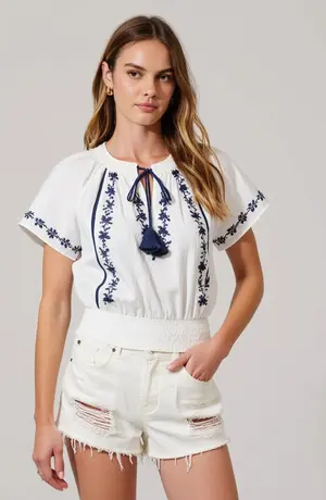 MODENAIRE Embroidered Peasant Blouse