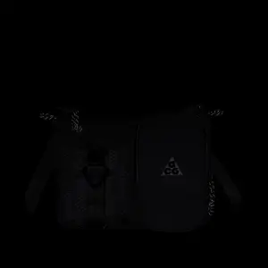 Nike Daymax Crossbody Bag