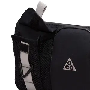Nike Daymax Crossbody Bag