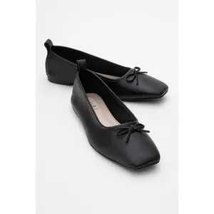FOREVER & ALWAYS SHOES Forever & Always Shoes Sosa Leather Ballet Flat