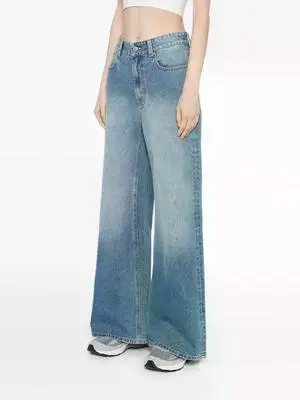 LESS Flared Jeans