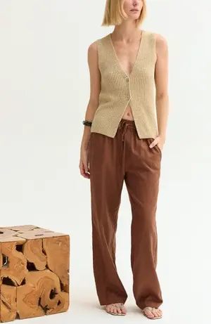CRESCENT Sleeveless Sweater Vest - Beige
