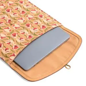VERA BRADLEY Small Envelope Tech Sleeve In Curly Tulips