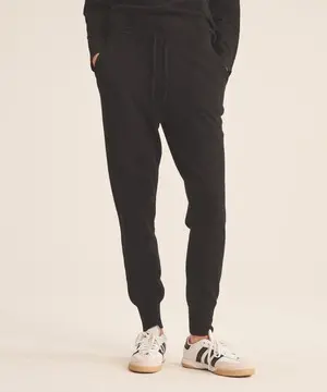 Naadam Off-duty Cashmere Jogger - Black