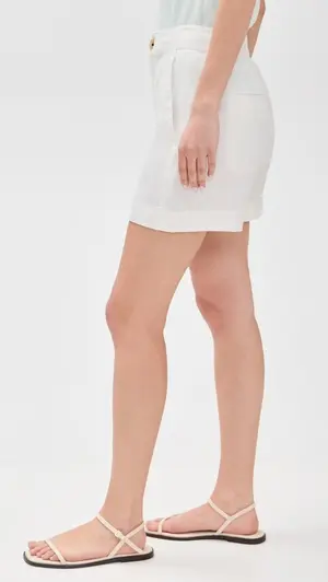 Vince Mid-rise Hemp Shorts - Off White