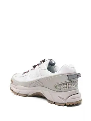 Nike Zoom Vomero Roam Sneakers - Neutrals