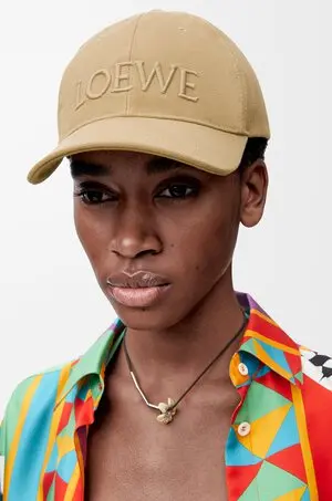 Loewe Canvas Cap - Sand