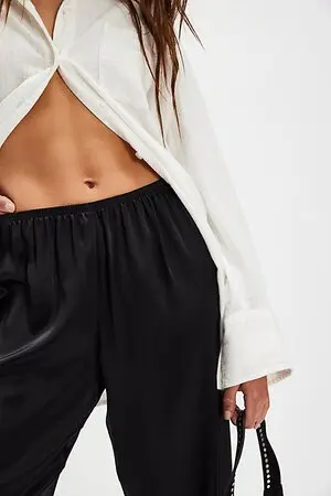Donni. The Silk Simple Pants - Jet