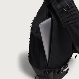 Oakley Latitude Sling Pack - Blackout