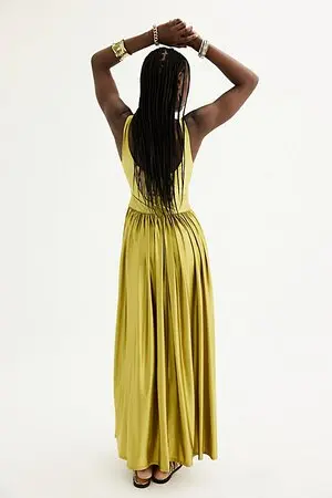 Delfi Oriana Maxi Dress In Olive - 39% Off | Editorialist