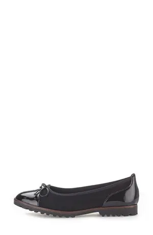 Gabor Patent Bow Flat