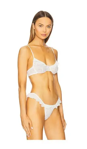 Only Hearts Ruffle Underwire Bra In Ivory