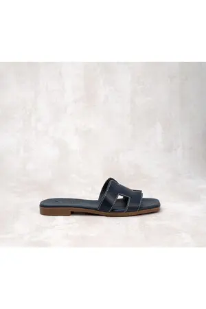 MENINA STEP Sorrento Flat Sandal - Navy