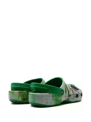 CROCS X Futura Laboratories Classic Clogs