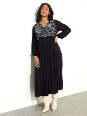 LIVE UNLIMITED Embroidered Crinkle Dress
